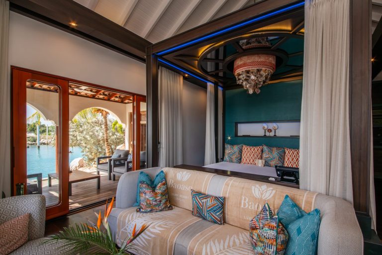 Superior Beachfront Pool Suite - Baoase Luxury Resort Curacao